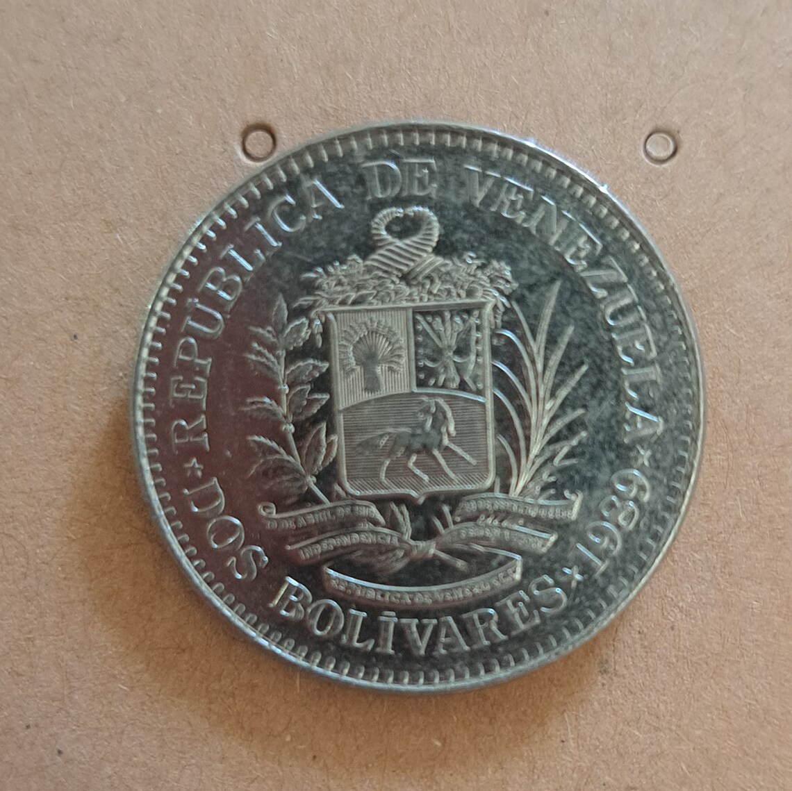 Venezuelan Coin Pin: Horse Shield Crest Lapel Pin - Etsy