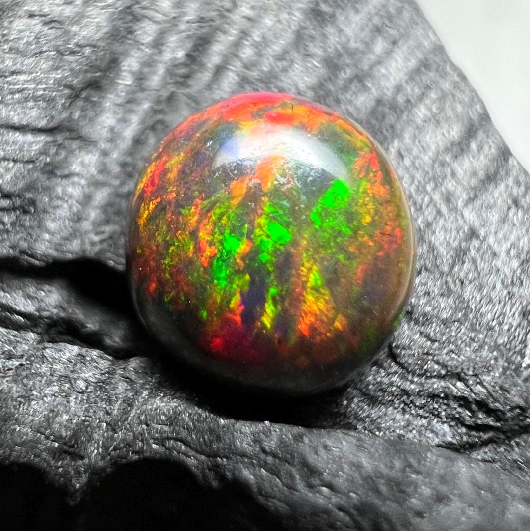 Natural Black Opal Cabochon Oval Gemstone: Multicolor Fire Play (11x7 ...