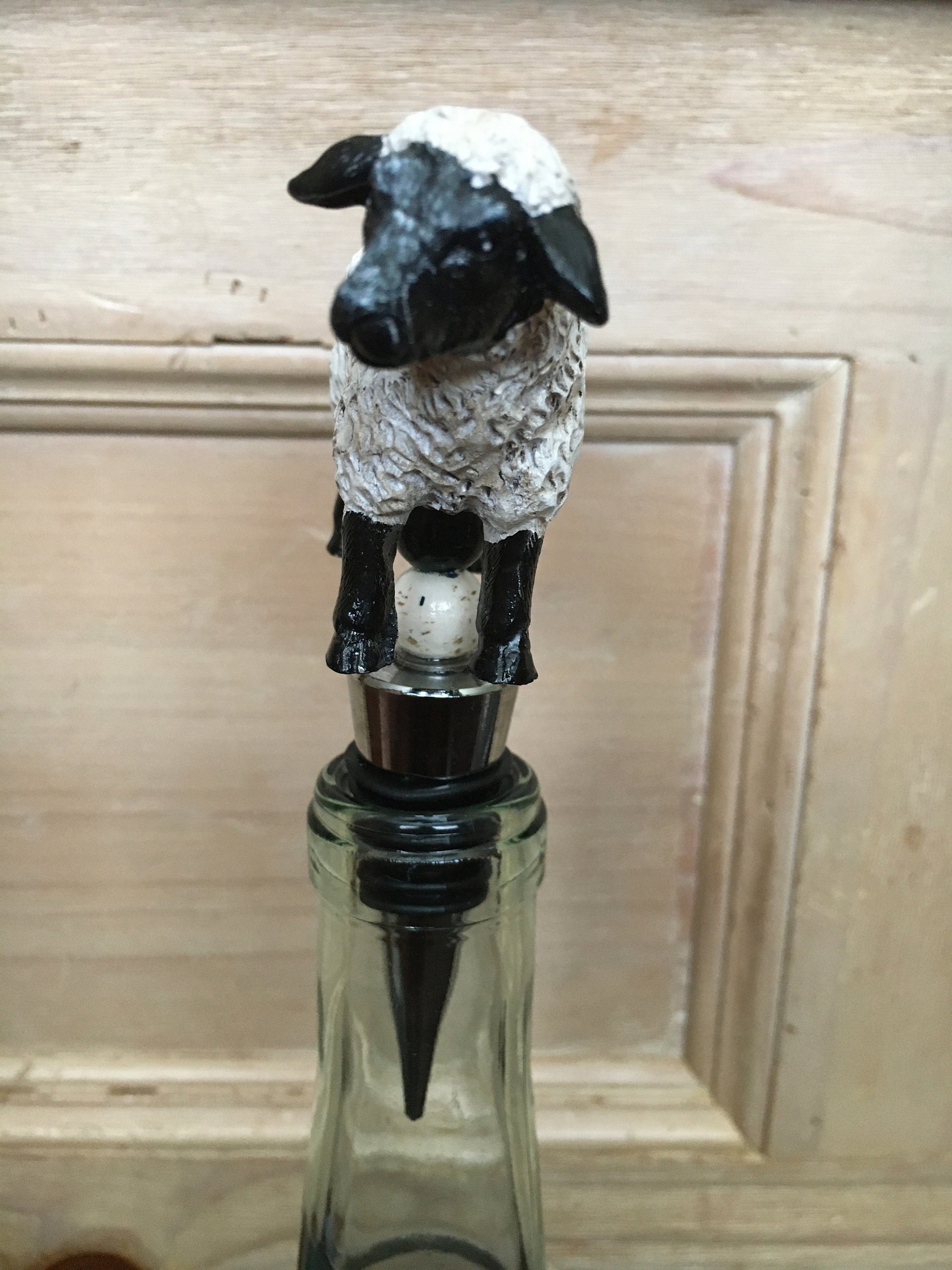 Sheep Wine Bottle Stopper: Farmhouse Decor Gift - Etsy