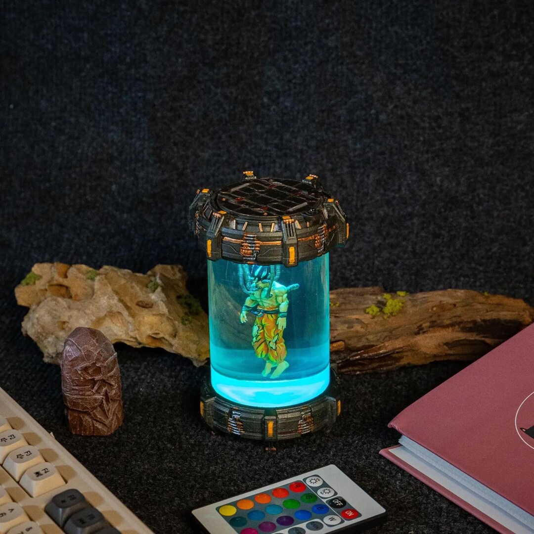 Go.ku Super Sai.yan Healing Chamber Incubator Resin Lamp, LED Anime ...