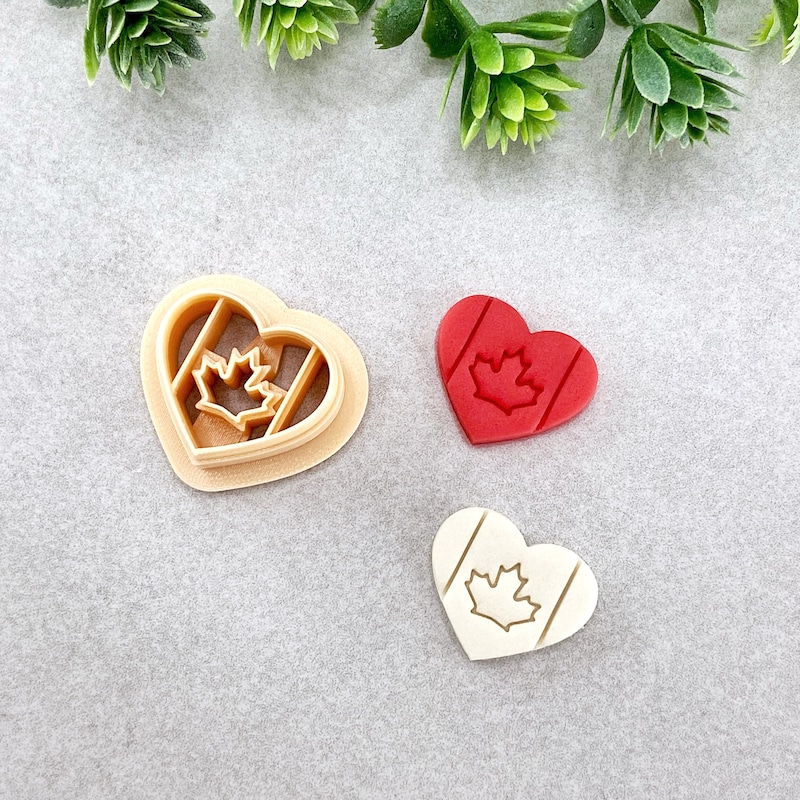 Maple Leaf Print With Heart - Etsy