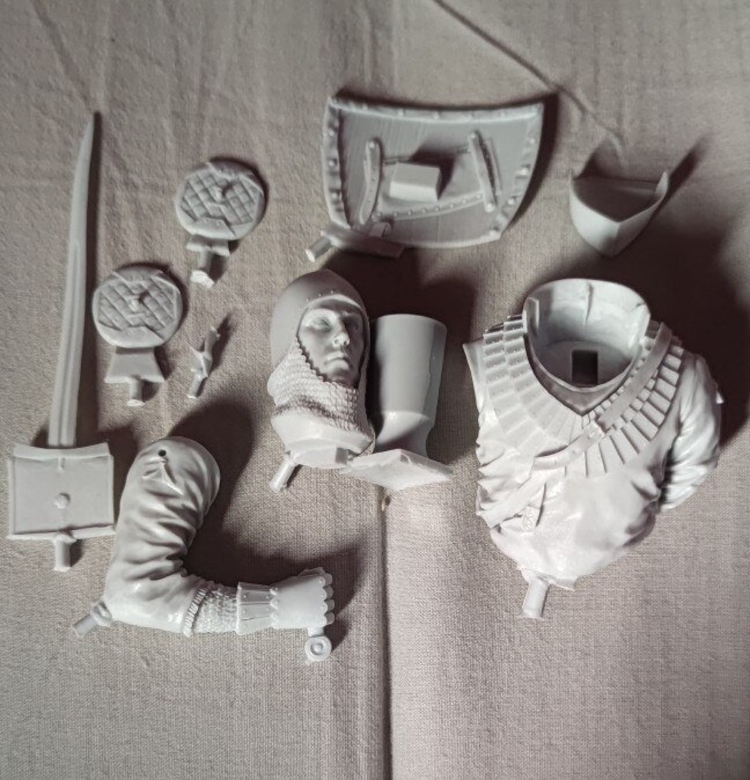 Medieval Knight Bust Resin Miniature Figure Unpainted 14th Historical ...