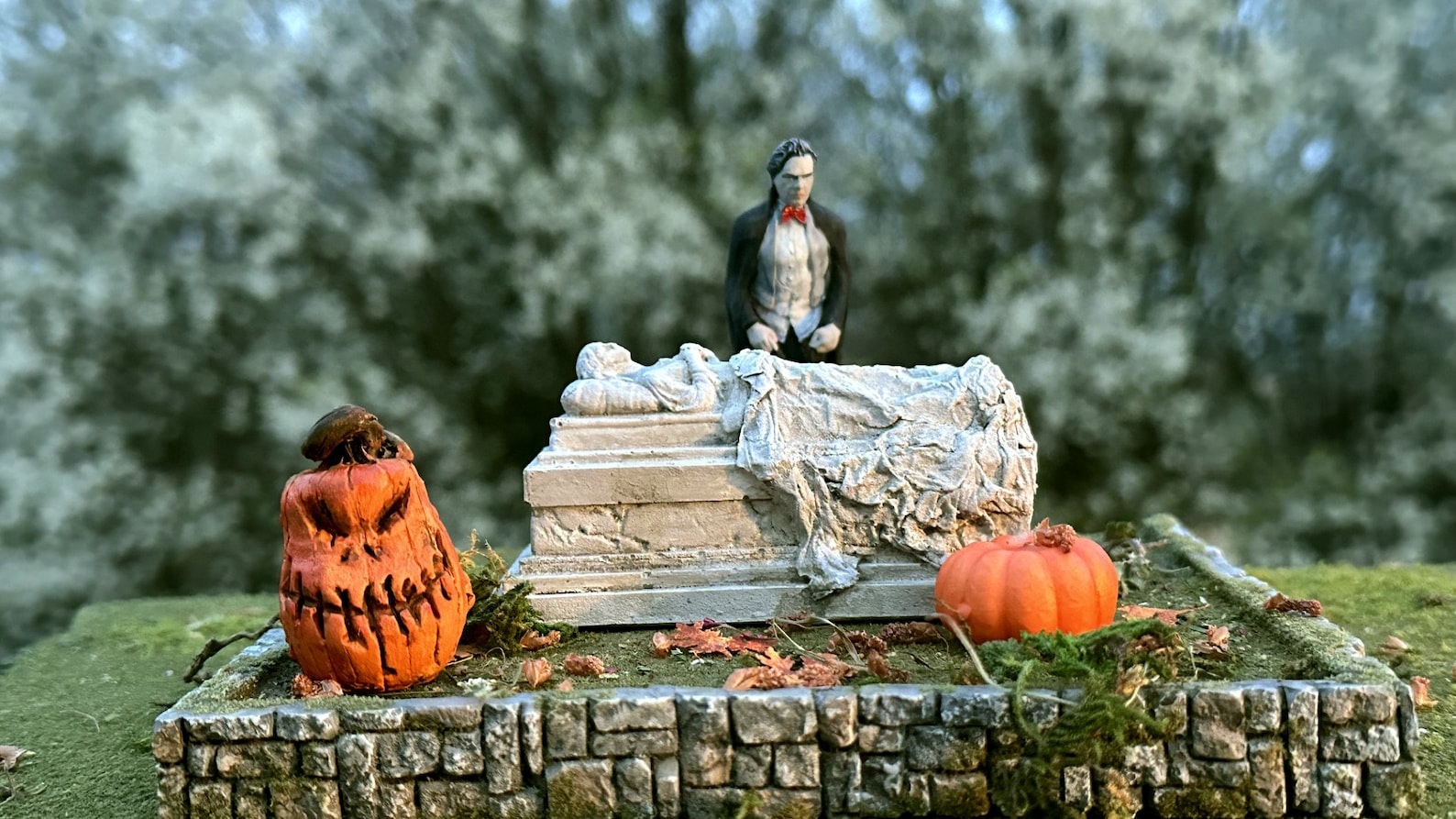 Miniature Distressed Tombstone Lying Girl Crypt - Etsy