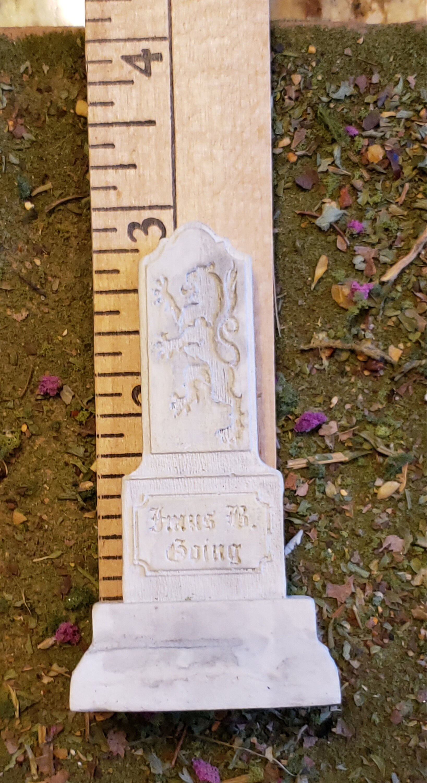 Set of 3 Distressed Miniature Tombstones Cemetary - Etsy