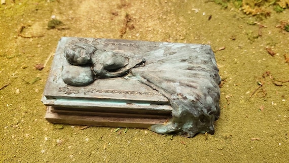 Miniature Distressed Tombstone Cemetery Crypt Girl - Etsy