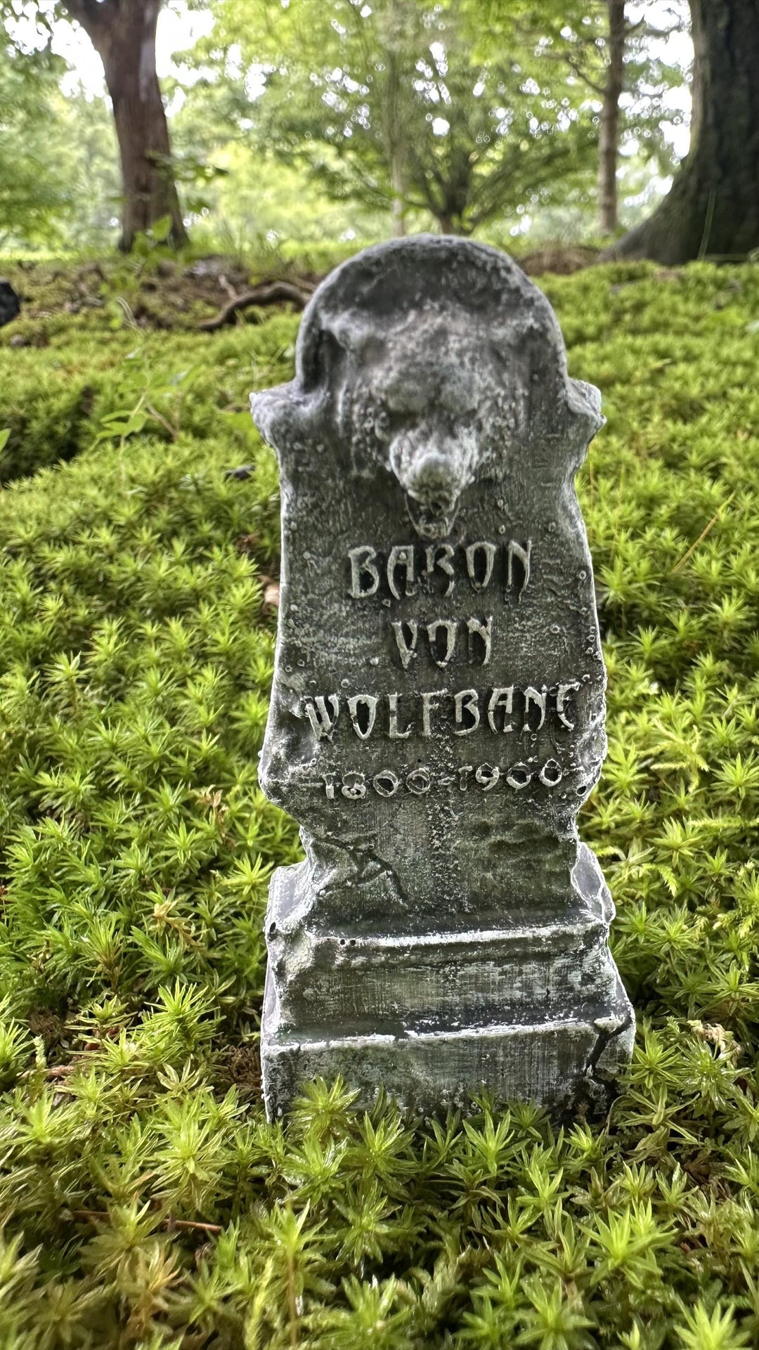 Old Distressed Mini–tombstone Baron Von Wolfbane Dept 56, Spooky Town ...
