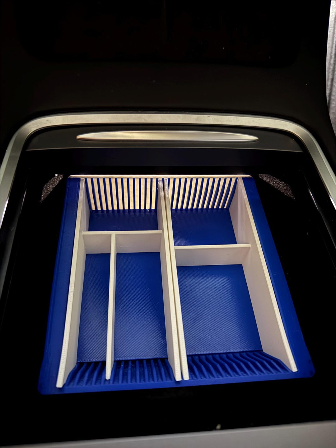 2024 Tesla Model Y Center Console Tray - Tesla Model Y Center Console ...