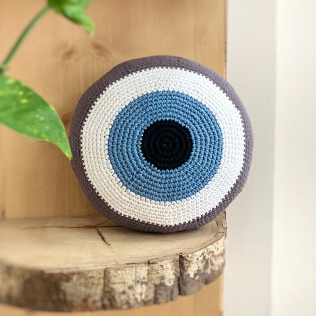Evil Eye Pillow Crochet Pattern, Crochet Evil Eye Cushion Pattern, Evil ...