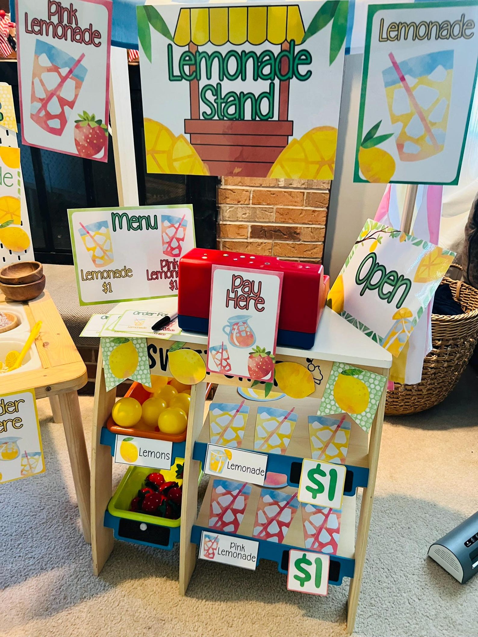 Lemonade Stand Dramatic Play, Pretend Play, Classroom Dramatic Play ...