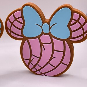 Mickey or Minnie Shaped Concha Sweet Bread Treat Tiered Tray ...