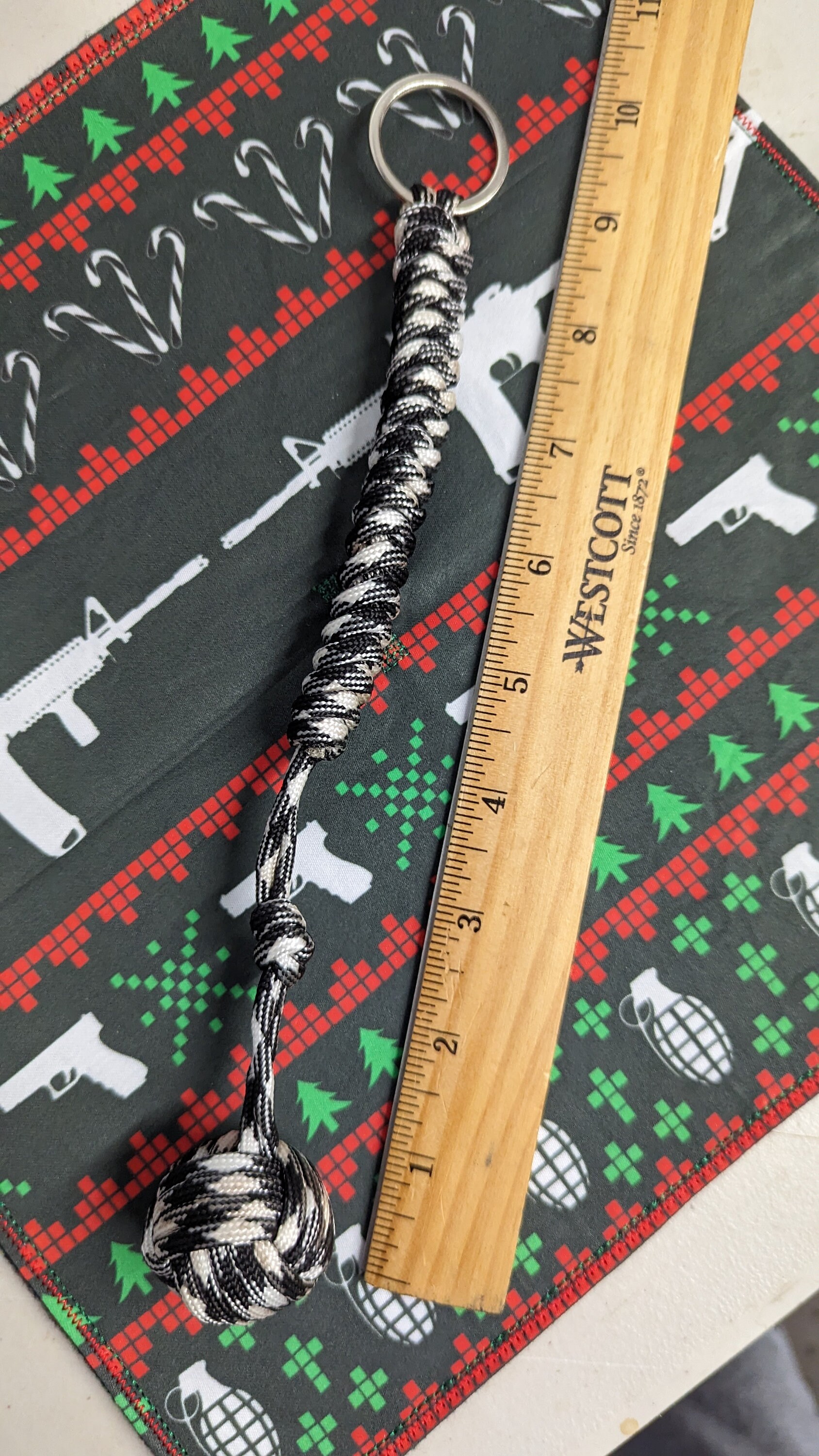 3 Oz Black & White Monkey Fist Keyring - Etsy