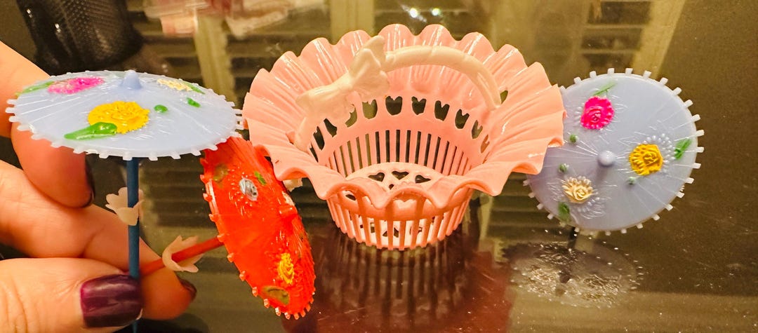 Vintage Nut Cups Easter Baskets Parasols Plastic Mint Cups With Handles ...