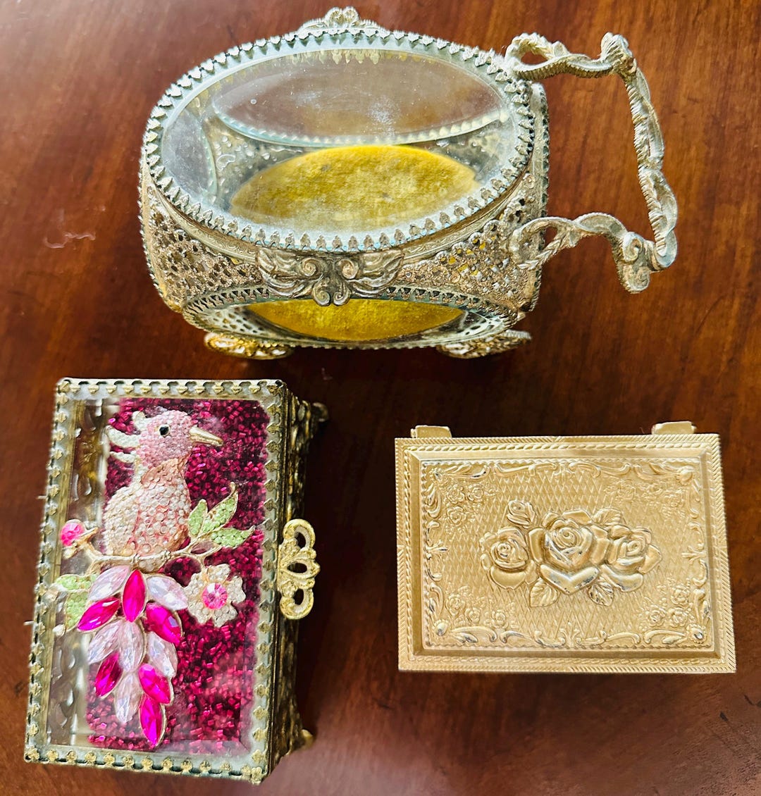 Vintage Jewelry Caskets Boxes Carriage Gold Filigree Exterior ...