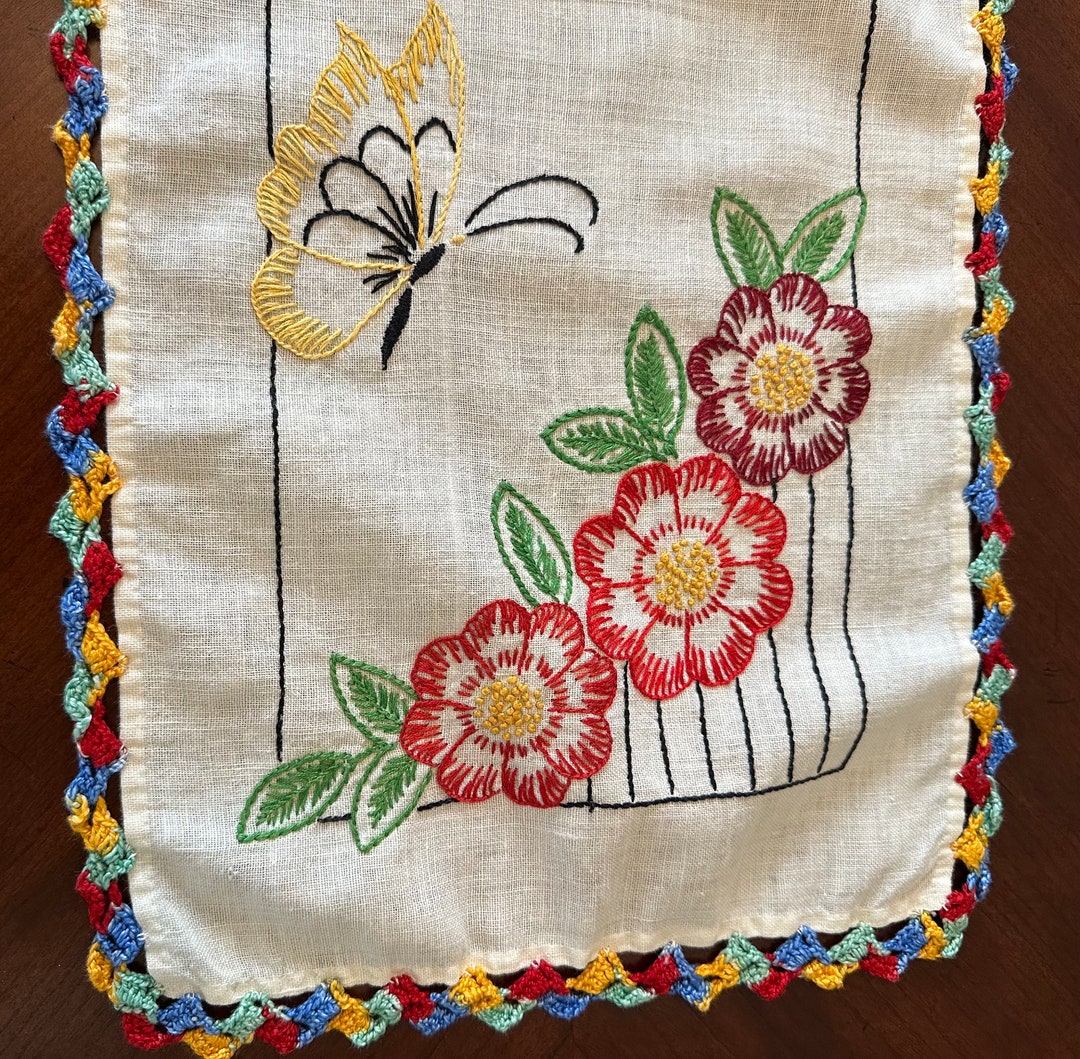 Vintage Embroidery Tropical Table Runners Handiwork Table Accents ...