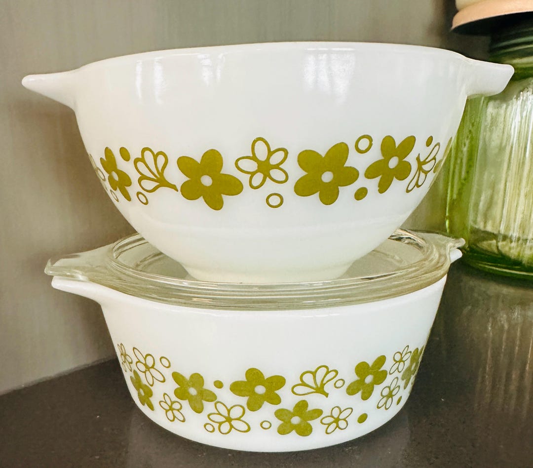 Vintage PYREX Crazy Daisy Bowl Covered Casserole MCM Kitchen ...