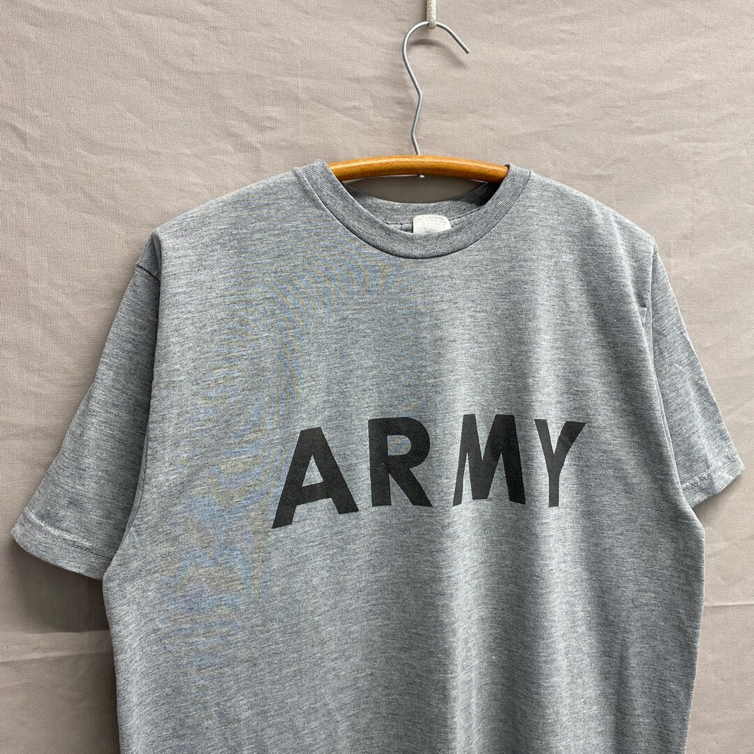 Medium / Vintage ARMY Physical Fitness Uniform IPFU Grey Spellout T ...