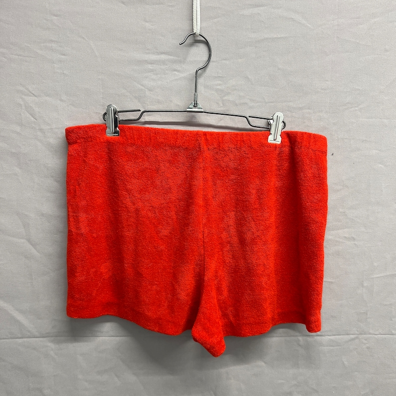 Large / 1970s Kmart Running Sprinter Red 2" Inseam Vintage Shorts - Etsy