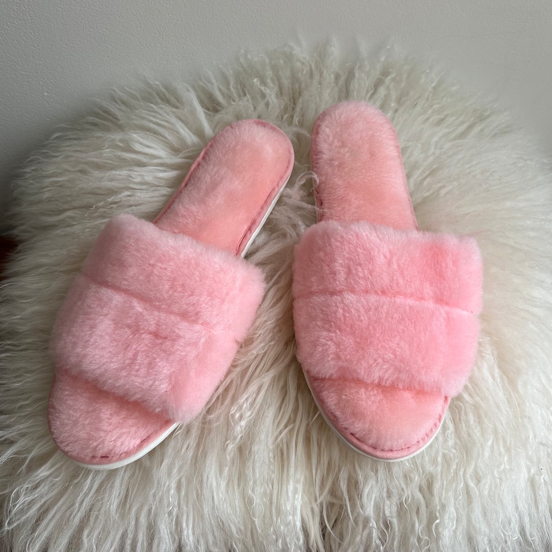Vintage Fuzzy Bedroom Slippers in Light Baby Pink • Peep Toe • Rubber ...