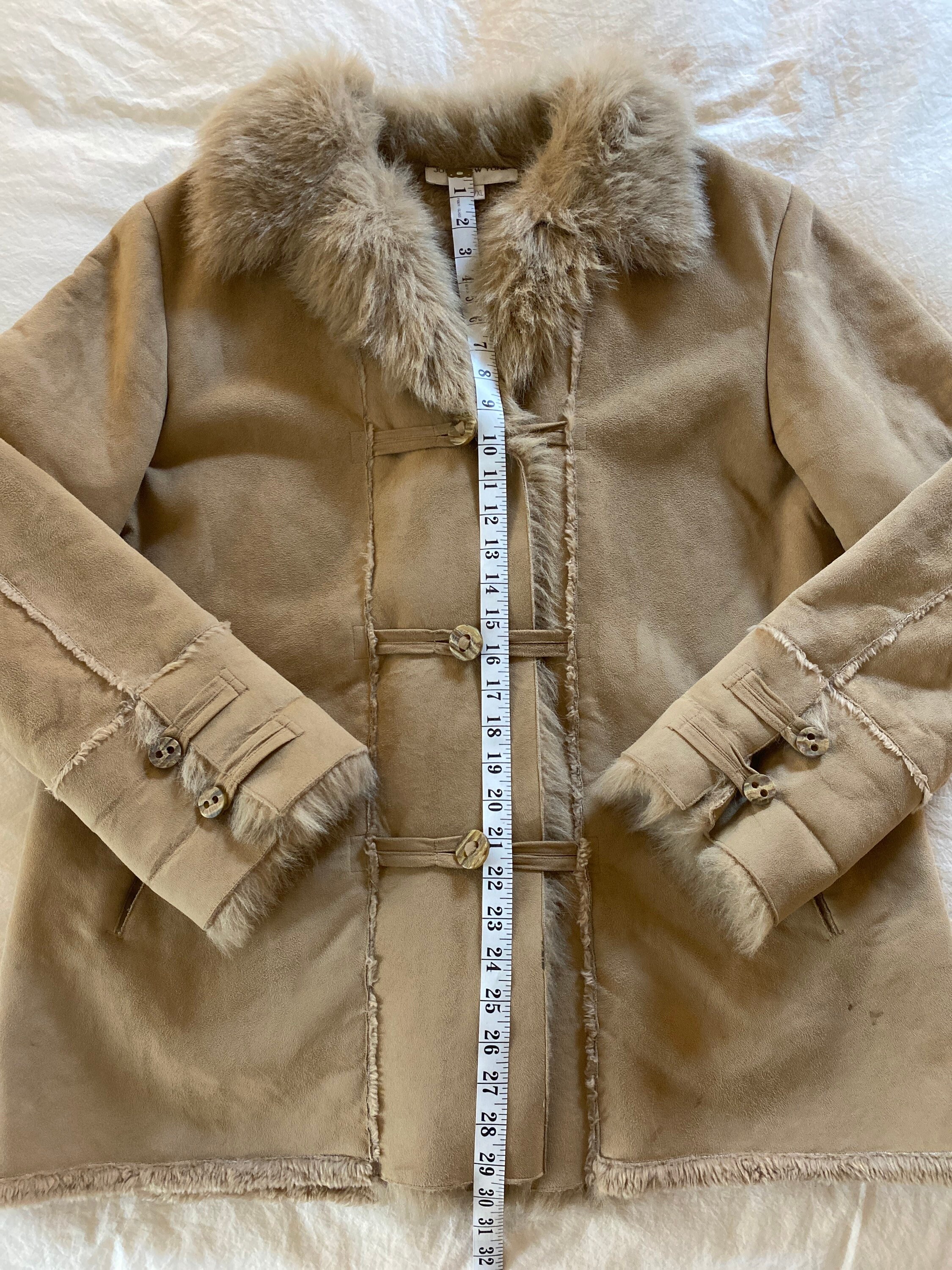 Vintage Jones New York Faux Shearling Short Coat With Faux Fur Collar ...