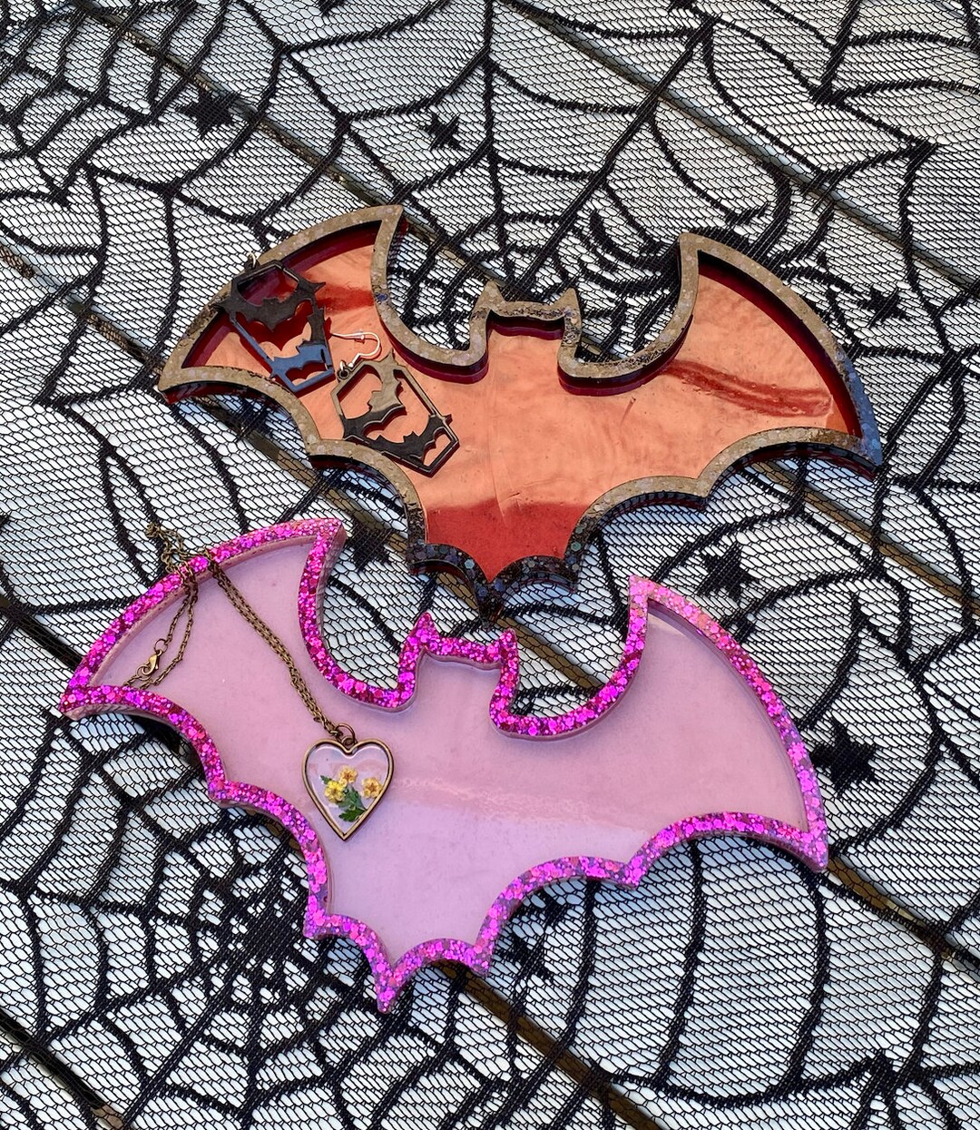 NEW Ecoresin Bat Shape Trinket Tray Holographic Black Glitter/red Bat ...