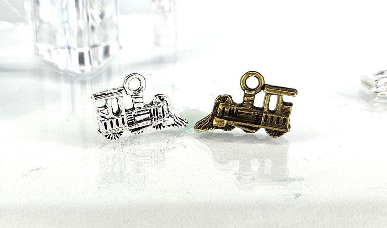 1 Pc 3D Railroad Train Charms, Silver or Bronze Tone Engine Pendants ...