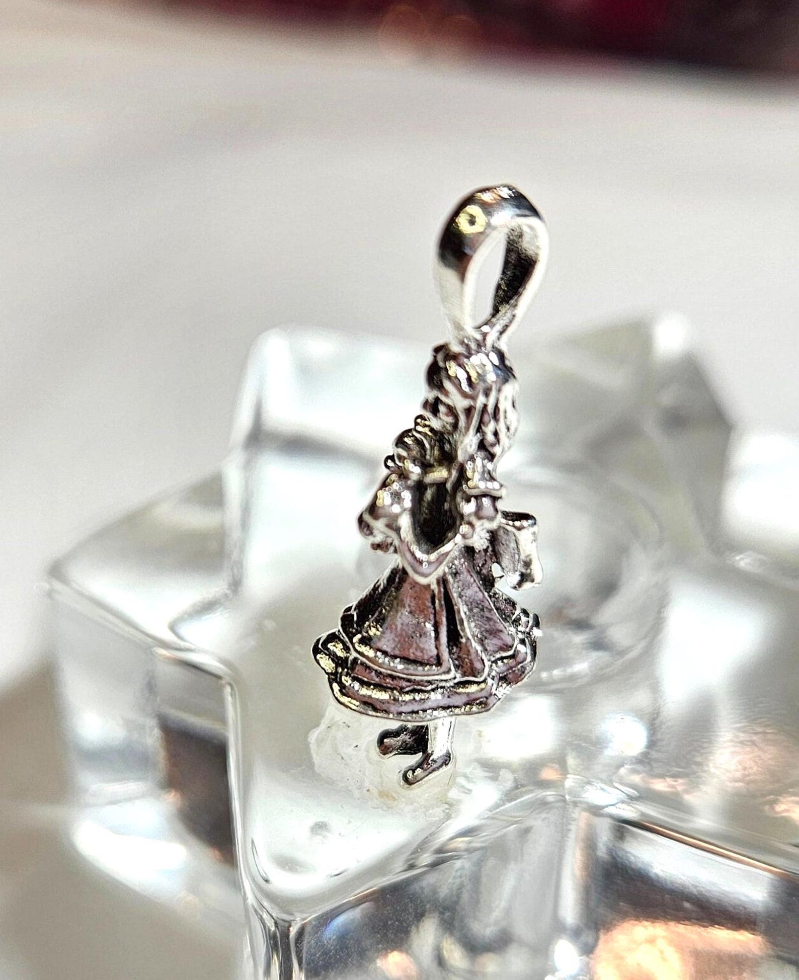 BULK 20 Pc Lot Young Girl Charms, Alice Holding ,wonderland Charm ...