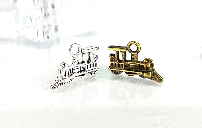 1 Pc 3D Railroad Train Charms, Silver or Bronze Tone Engine Pendants ...