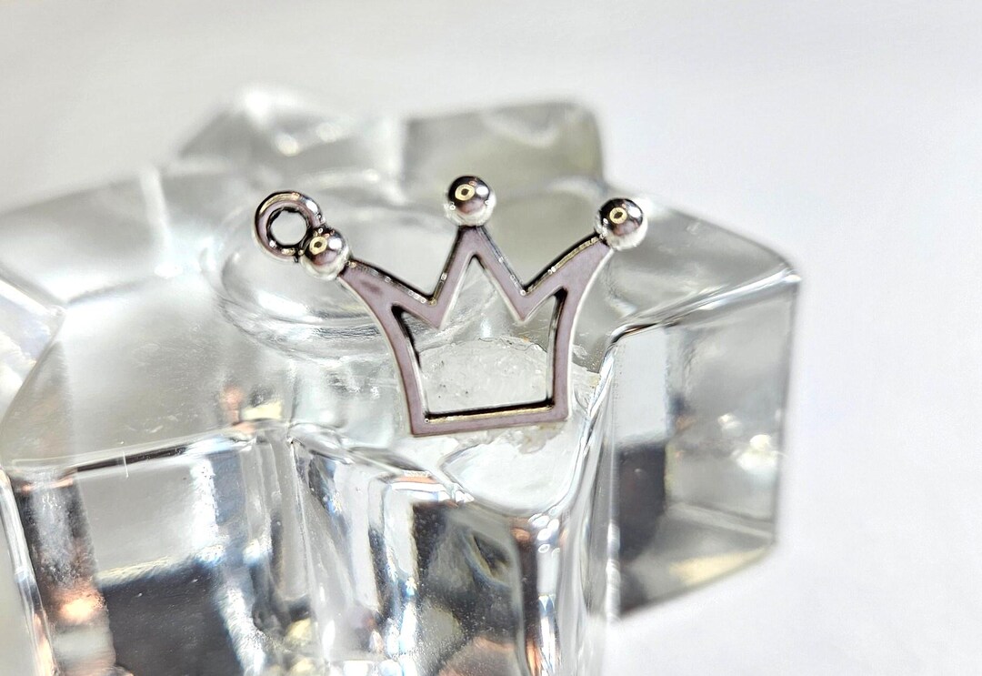 1 Pc Crown Charm, Queen of Hearts Crown Charms, Tiara Charm- One Sided ...