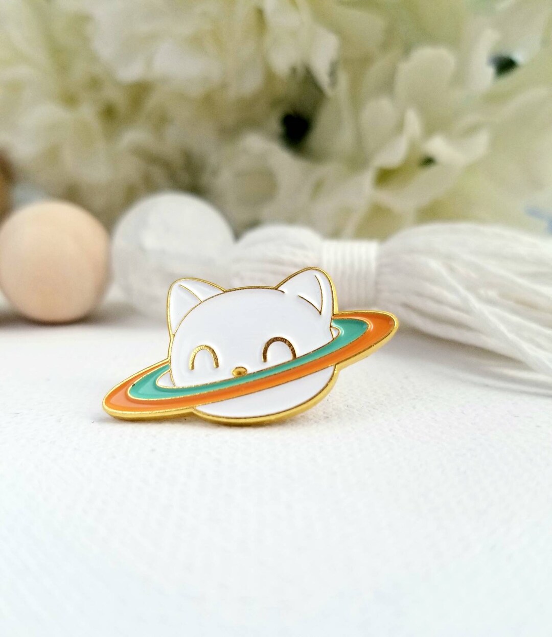 Space Cat Enamel Pin , Cat Planet Enamel Pin , White Cat Enamel Pin - Etsy