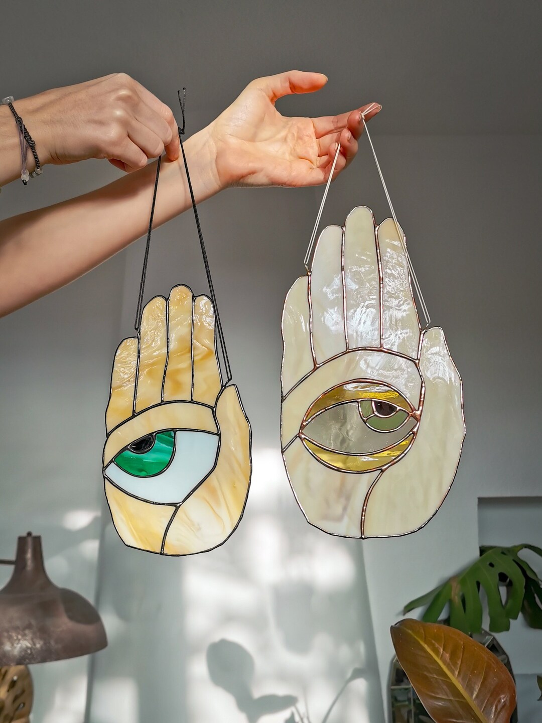 Hand With Eye - Glass Art! Hands With Eyes Stainedglass, Evil Eye Hamsa ...