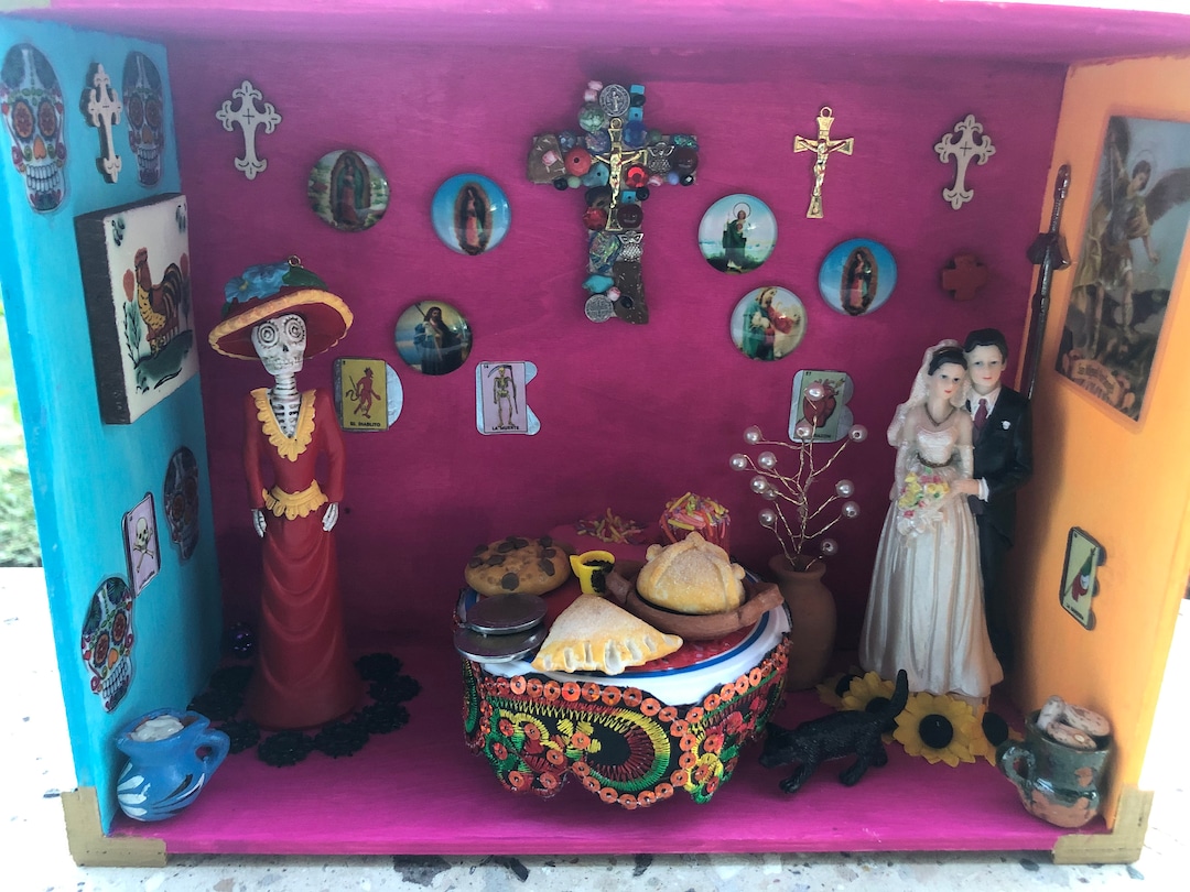 Mini Ofrenda / Día De Los Muertos Altar / Day of the Dead Box - Etsy