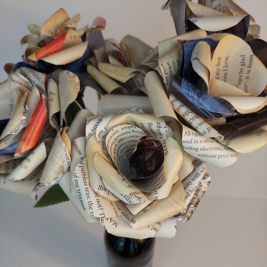 Frankenstein Book Page Rose Bouquet - Etsy