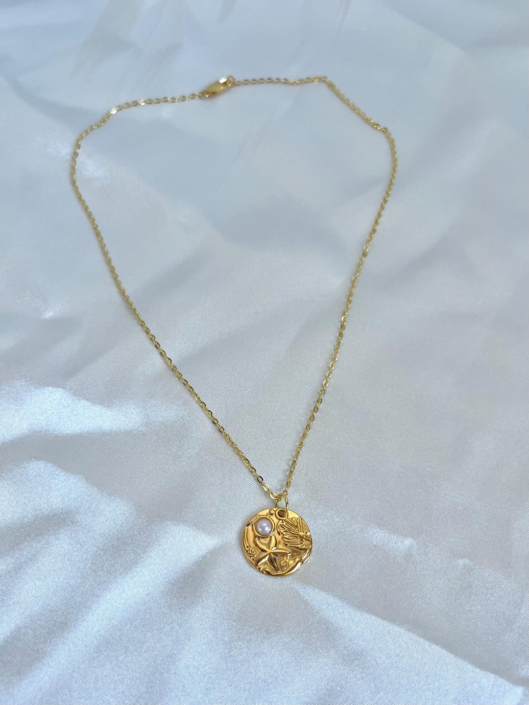 18K Gold Pearl Mini Sand Dollar Necklace, Dainty Gold Coastal Necklace ...