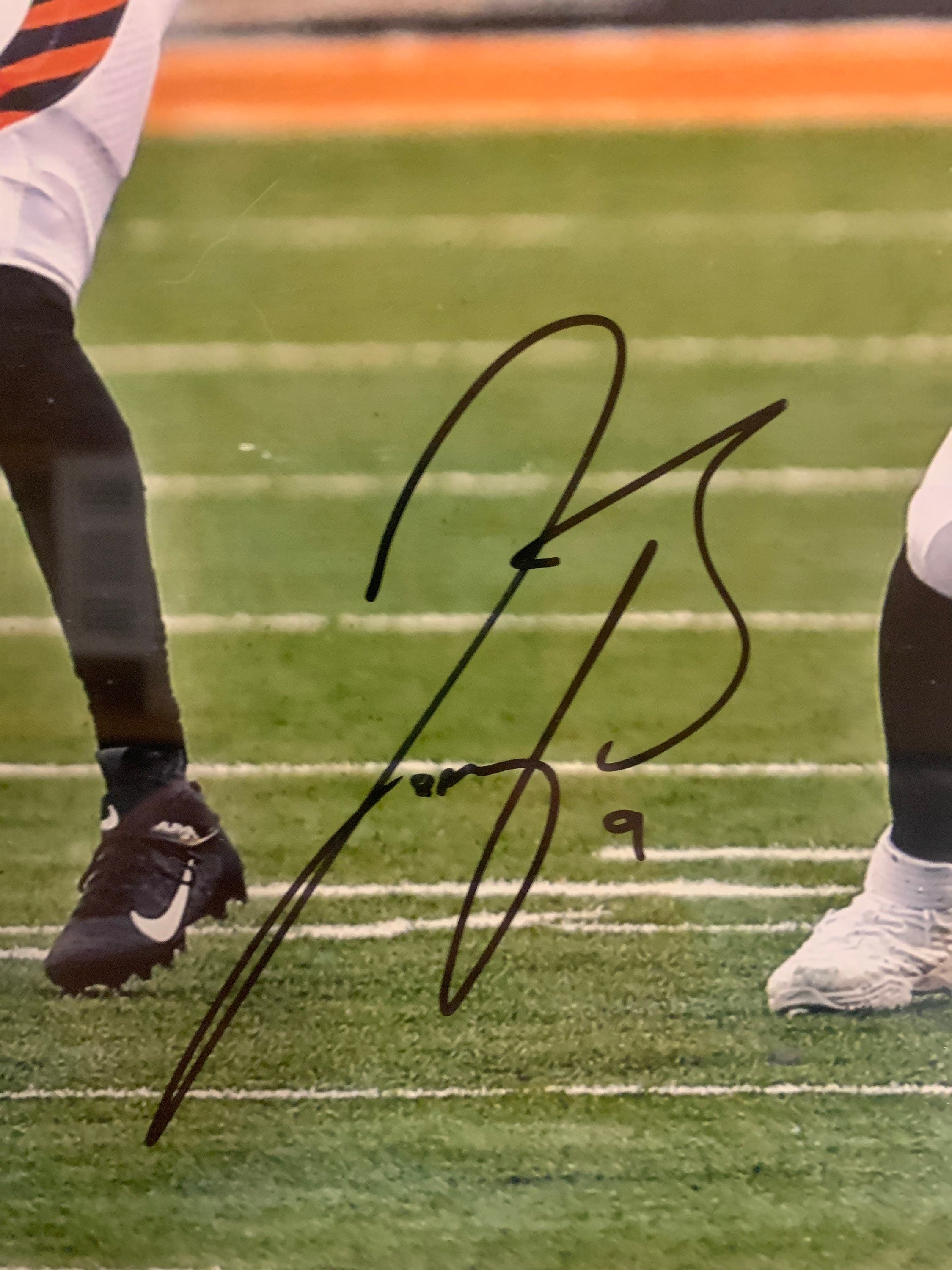 Joe Burrow Autograph Signed Bengals 16x20 Photo Black Framed Black ...