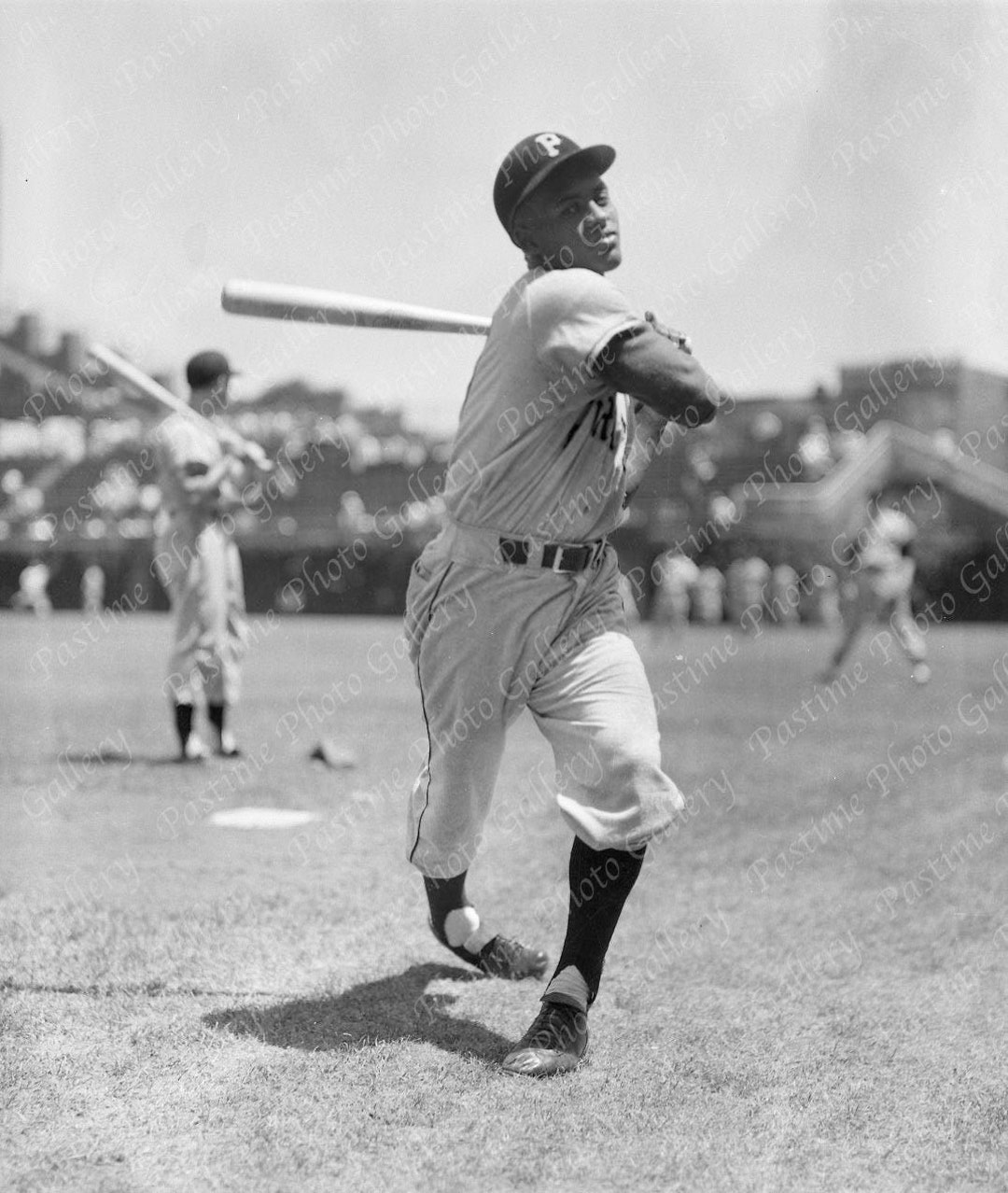 Print of Roberto Clemente Batting From the George Brace Collection - Etsy