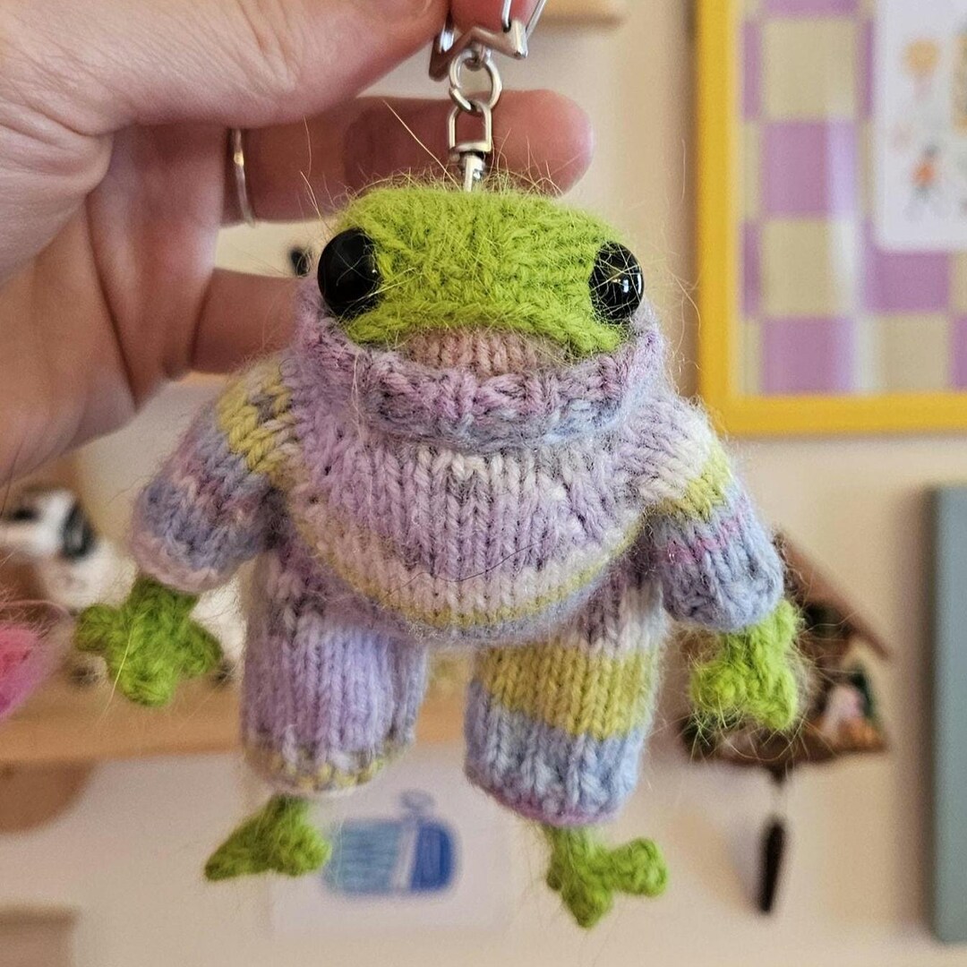 Mini Bag Friend Keychain! Cute Little Frog in Overalls! Handknit Cute ...