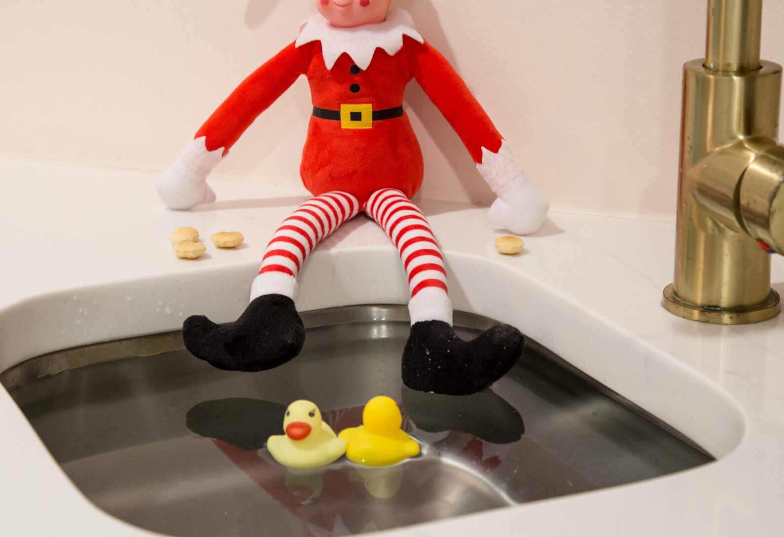 SHIPS TODAY! Best 26 Day Funny Elf Kit | Elf Props| Elf Antics Pranks ...