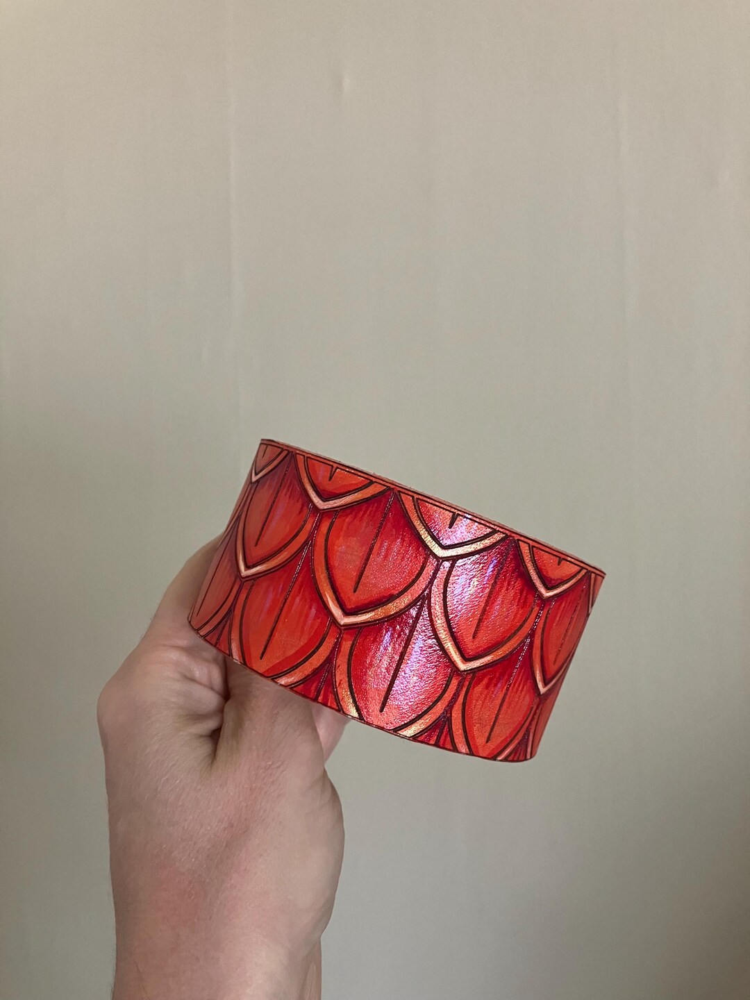 Dragon Scale Armband in Red No Trim - Etsy