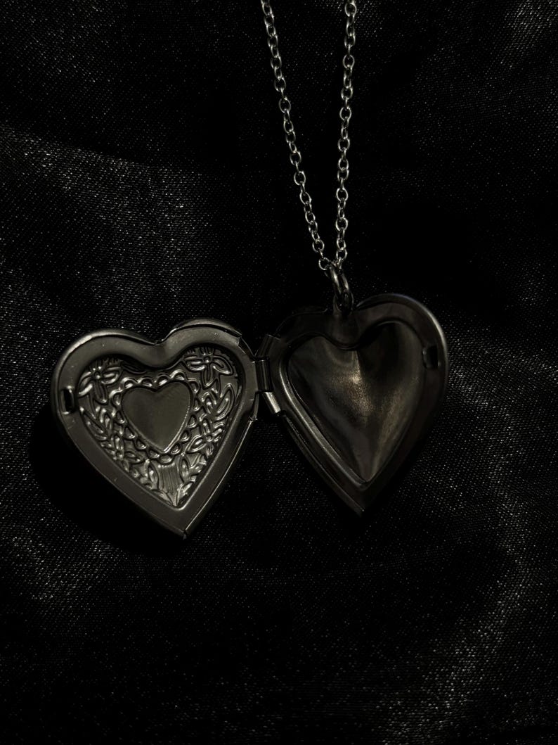 Bat Heart Locket Necklace || Gothic Jewellery || Gothic || Alternative ...