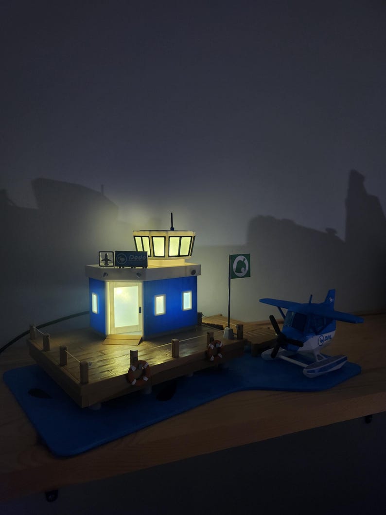 Animal Crossing: New Horizon / Dodo Airlines Diorama and Lamp Kit ...