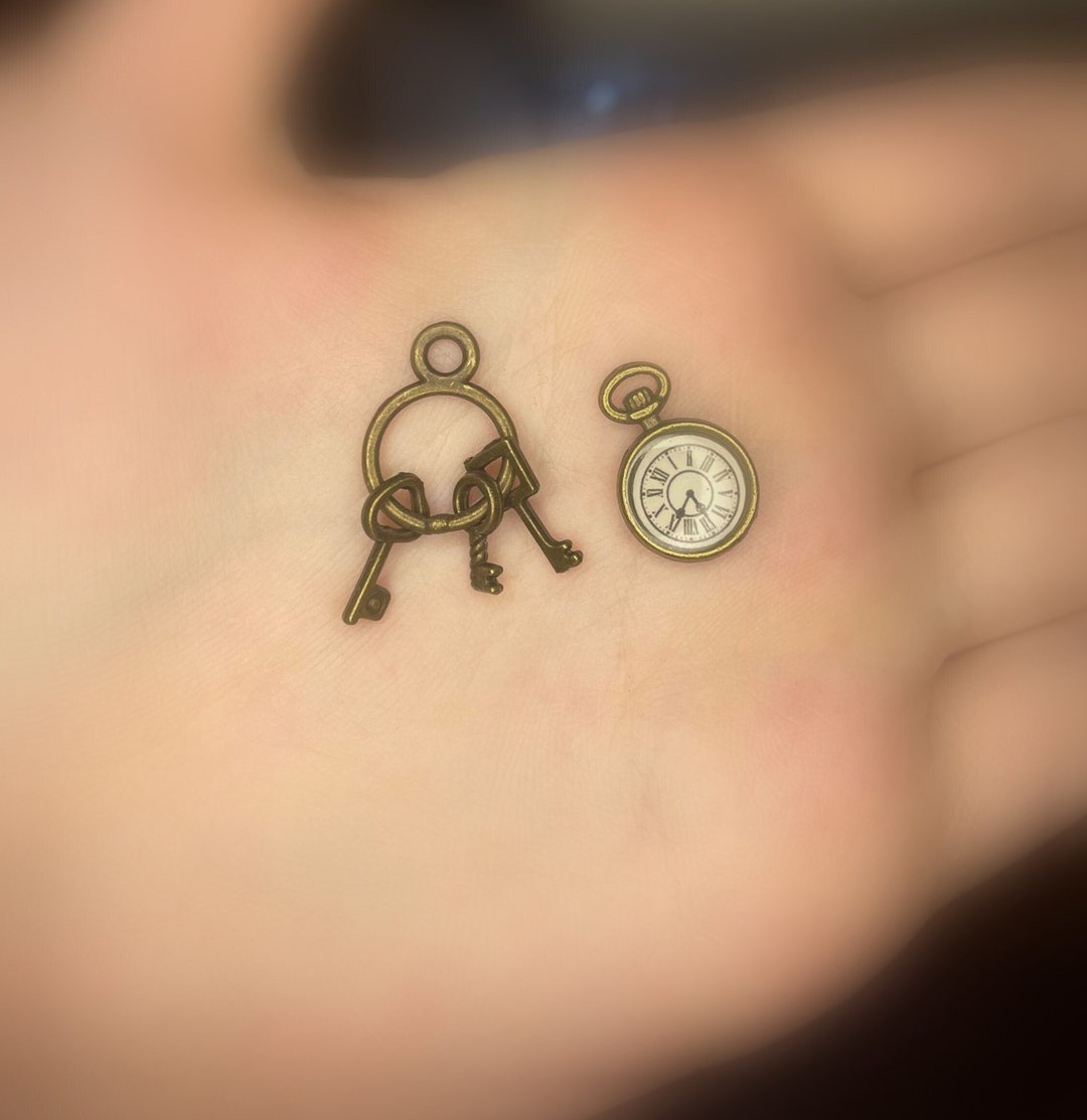 Miniature Keys and Pocket Watch Clock Necklace Pendant Jewelery Charm ...
