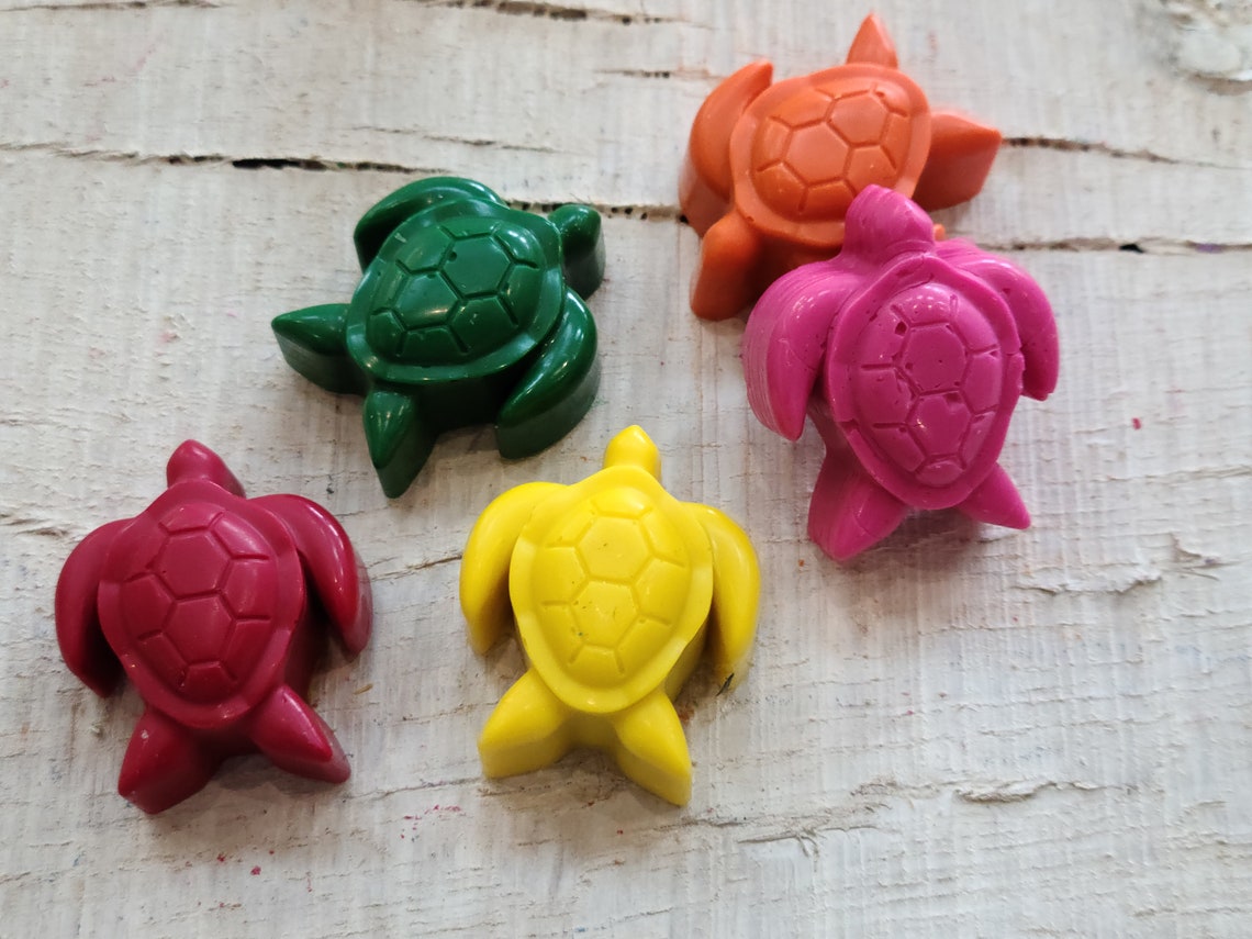 Sea Turtle Crayons: Recycled Beeswax Crayola Crayons, Kids Party Favors ...