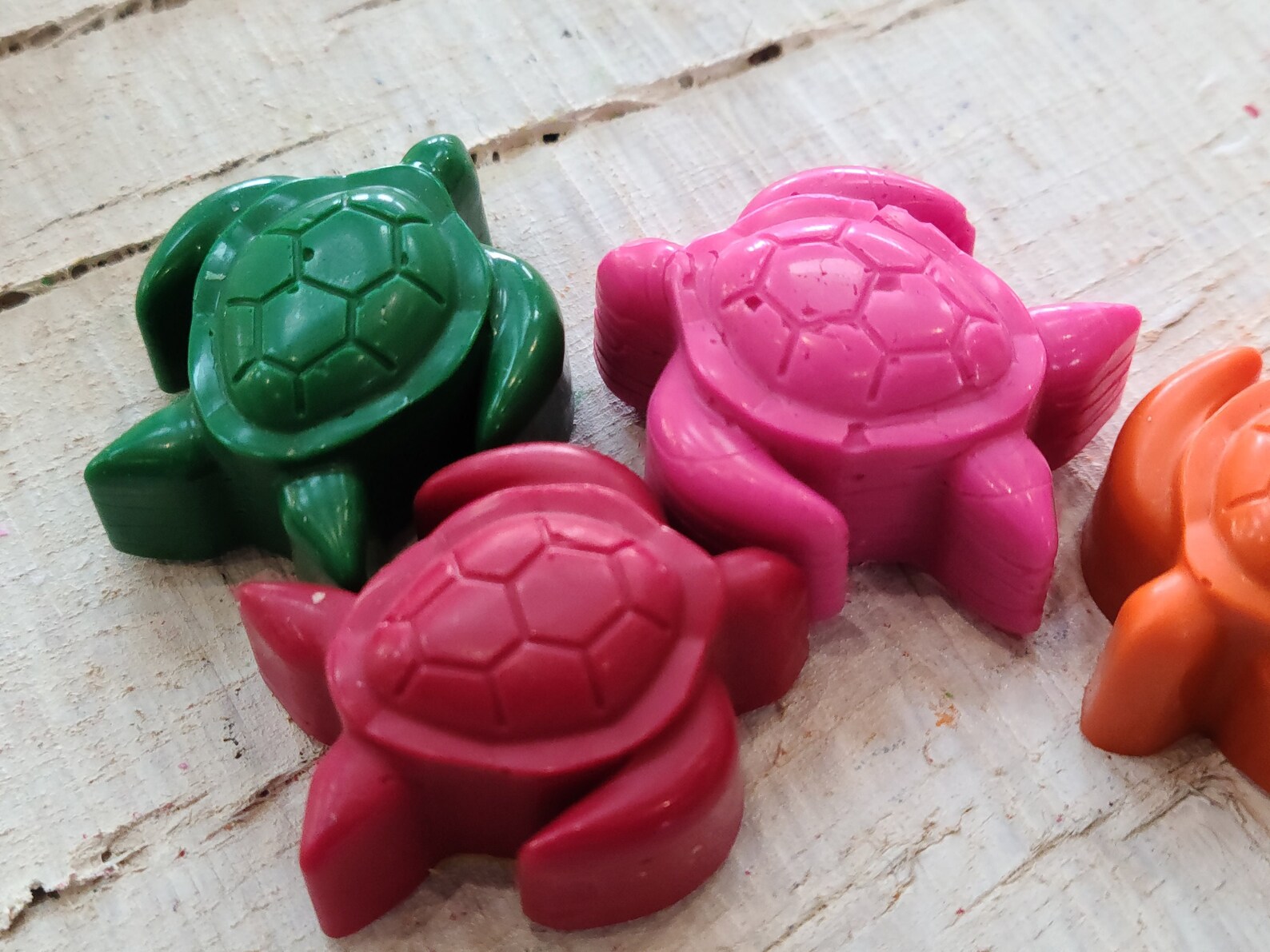 Sea Turtle Crayons: Recycled Beeswax Crayola Crayons, Kids Party Favors ...
