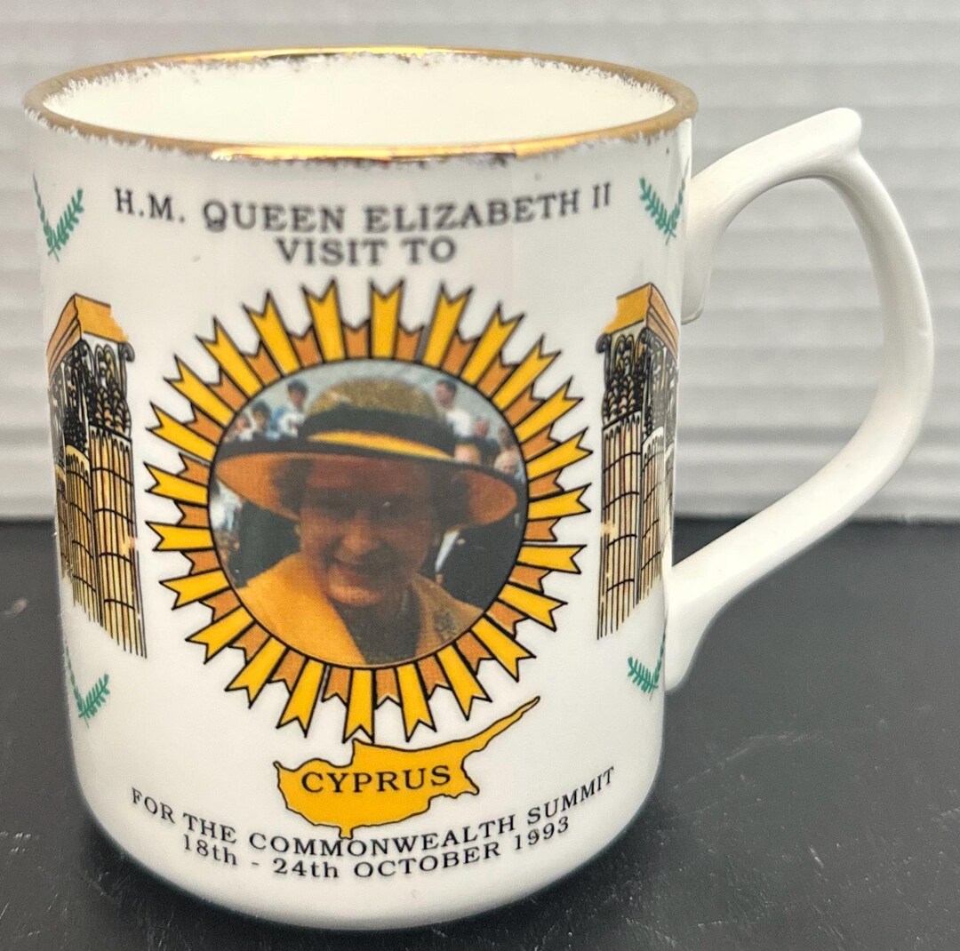 Queen Elizabeth II Limited Edition Royal Visit Mug - Etsy