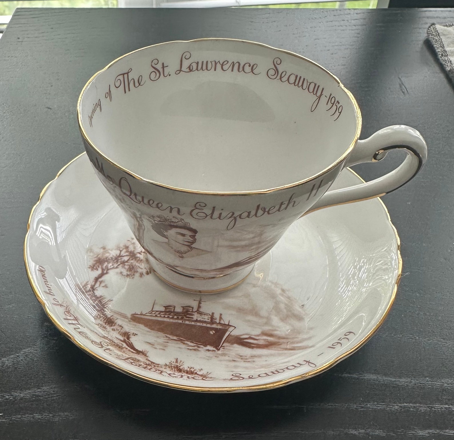 Royal Family Tuscan Queen Elizabeth II 1959 Cup and Saucer - Etsy