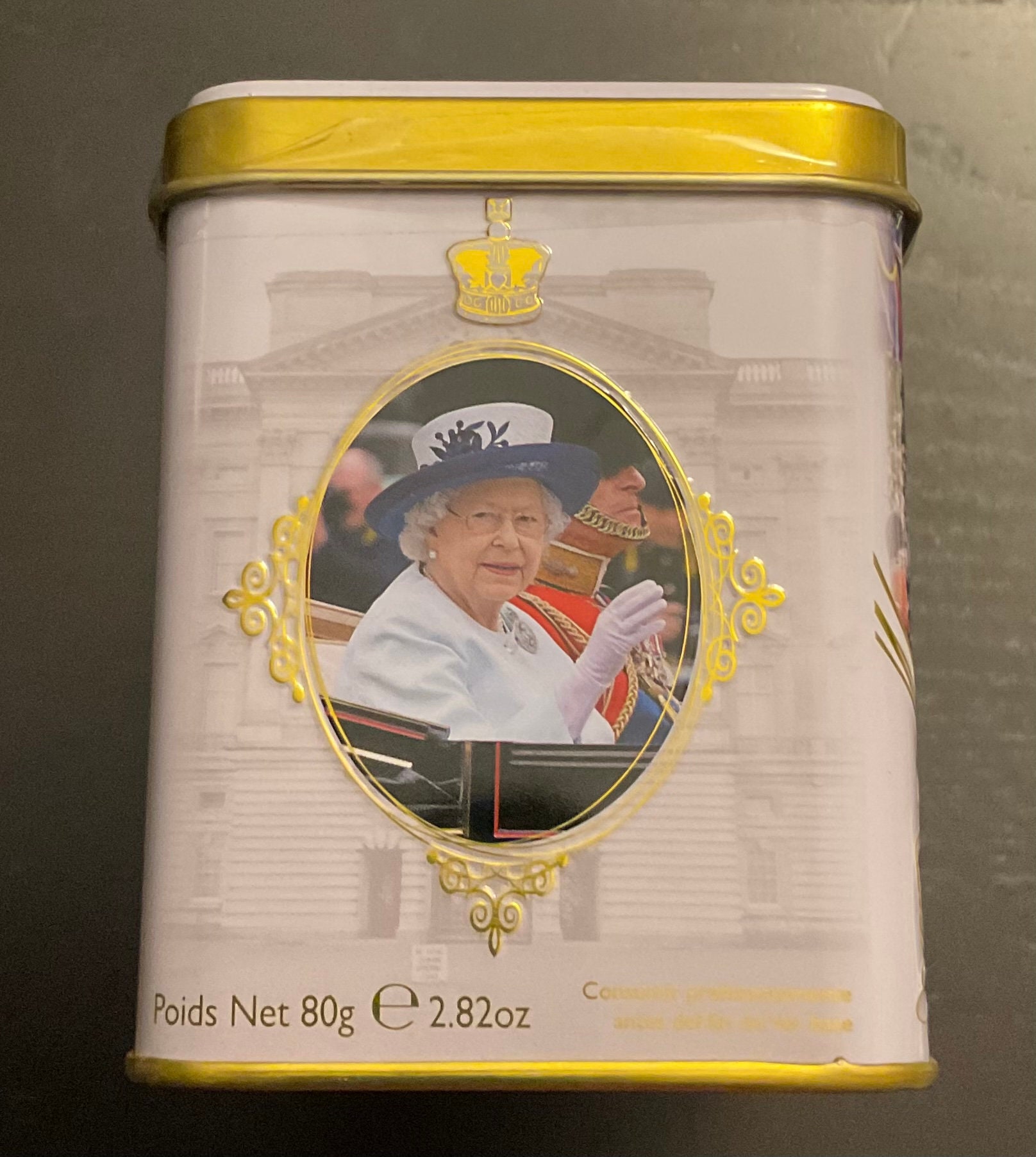 Royal Family Queen Elizabeth II Royalty Tin With Tea - Etsy