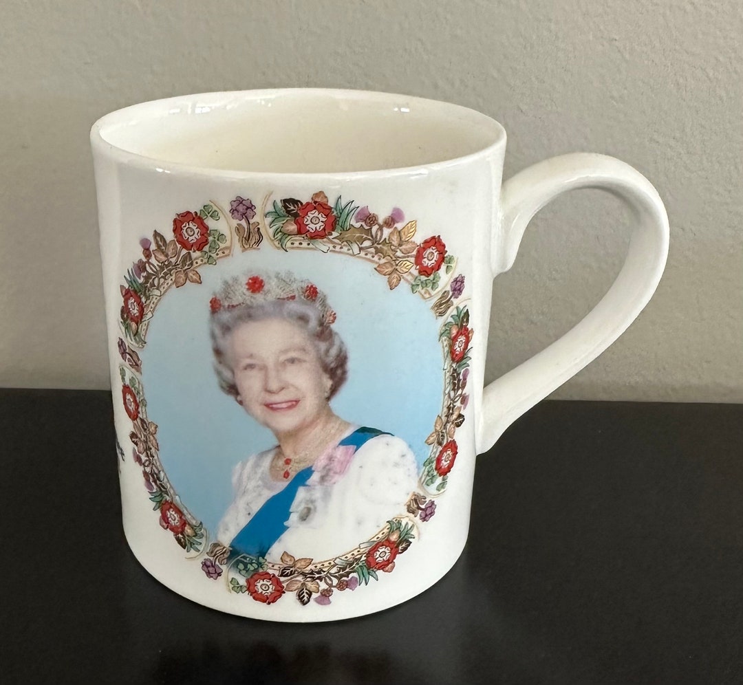 Royal Family Queen Elizabeth II Golden Jubilee Mug - Etsy