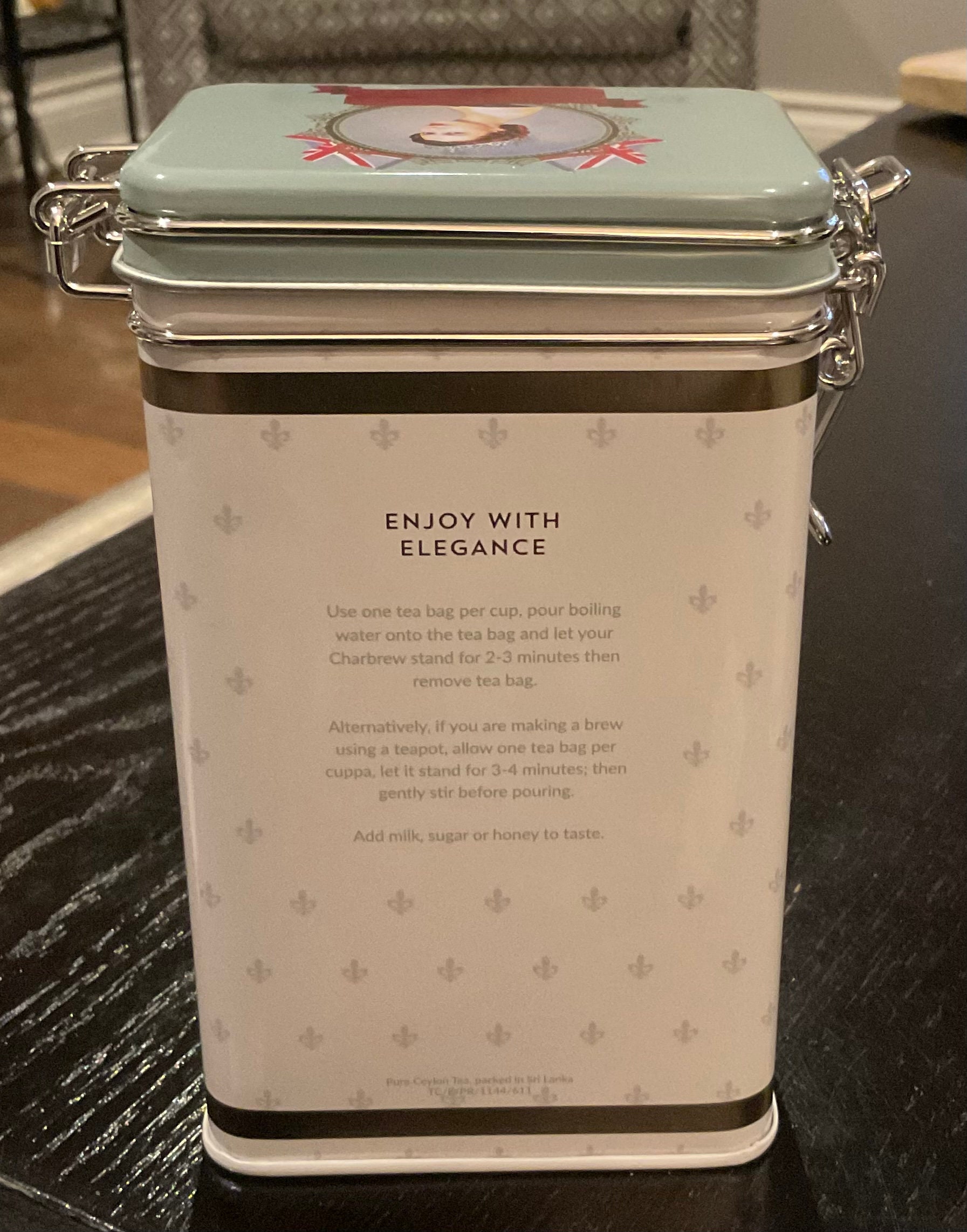 Royal Family Tea Caddy HM Queen Elizabeth II - Etsy