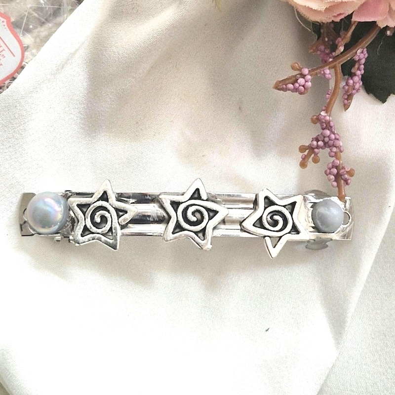 Barrette Swan - Etsy UK