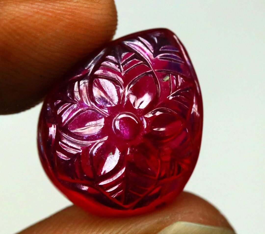 AA Quality Natural Ruby Handmade Rear 17.35 Ct Art Carving Pear Shape ...